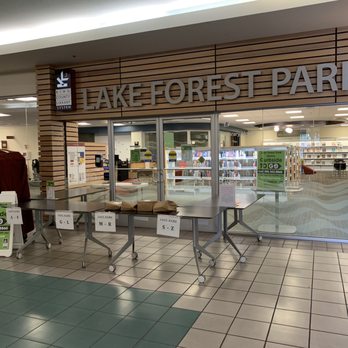 LAKE FOREST PARK LIBRARY - Updated October 2025 - 16 Reviews - 17171 ...
