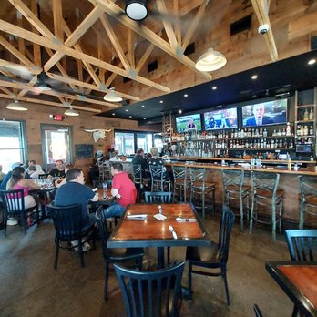 THE TIPSY OAK - Updated July 2024 - 846 Photos & 853 Reviews - 301 E ...