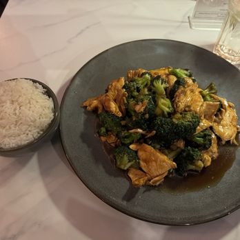 THE CORNER CHINESE RESTAURANT - Updated December 2024 - 154 Photos & 77 ...