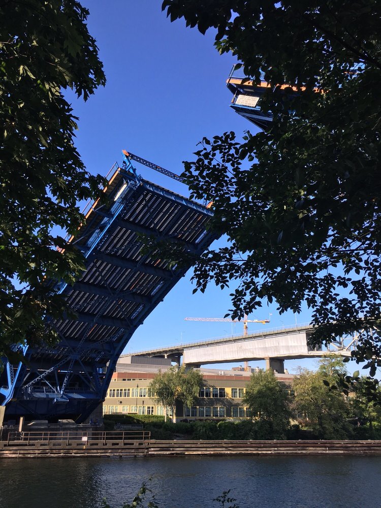 FREMONT BRIDGE - 70 Photos & 29 Reviews - Landmarks & Historical ...