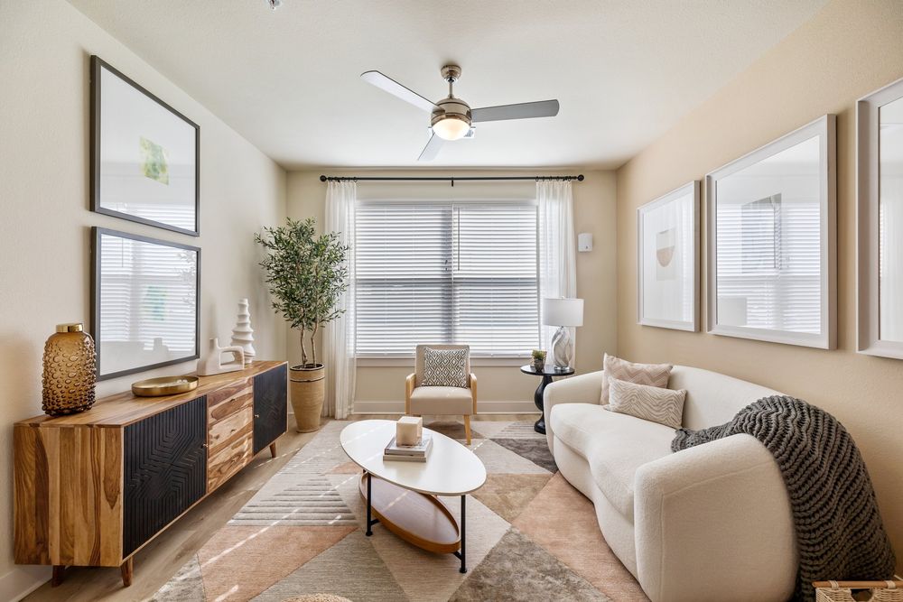 BIRCHWAY PERRY ROAD - Updated September 2025 - 40 Photos - 13611 Perry ...