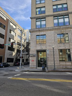 FREEDOM FIRST CREDIT UNION - Updated November 2025 - 27 Photos - 102 ...