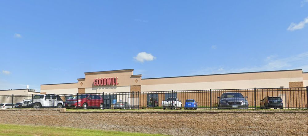 GOODWILL - ROCHESTER - Updated October 2025 - 239 28th St SE, Rochester ...