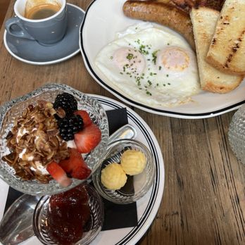 BEN PARIS - Updated June 2024 - 1315 Photos & 554 Reviews - 130 Pike St ...