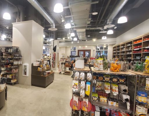 SUR LA TABLE - Updated August 2024 - 46 Photos & 19 Reviews - 701 S ...