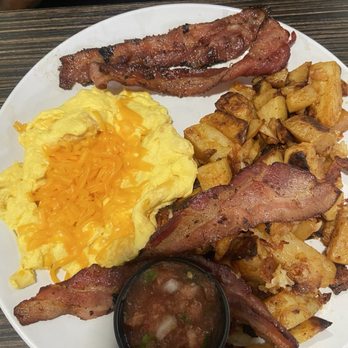 OFF STREET CAFE - Updated December 2024 - 4979 Photos & 3746 Reviews ...