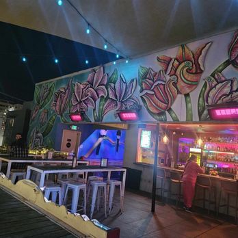 DARLING AVIARY - Updated April 2025 - 870 Photos & 677 Reviews - 712 K ...