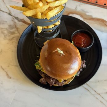 CRAFTZ LOUNGE - Updated August 2024 - 300 Photos & 171 Reviews - 3720 Mission Inn Ave, Riverside ...