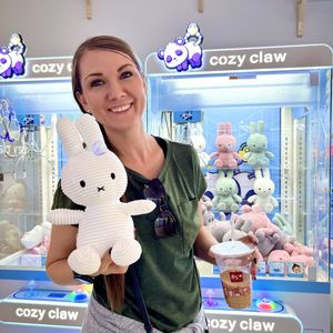 ARENA 23 - Updated November 2024 - 11 Photos - 2031 N Arizona Ave ...