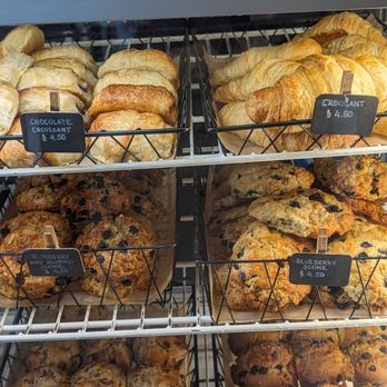 BLUESBERRY BAKERY - Updated January 2026 - 78 Photos & 86 Reviews ...