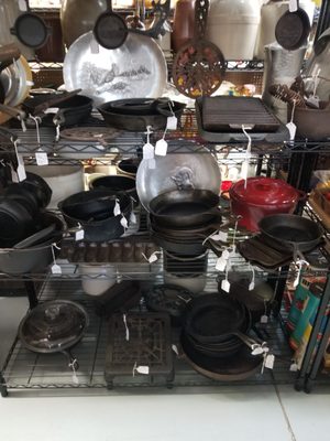 SOUTHSIDE PICKERS - Updated June 2026 - 10 Photos - 310 S Brady St ...