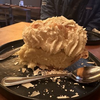 SERIOUS PIE BALLARD - Updated May 2024 - 94 Photos & 63 Reviews - 5118 ...