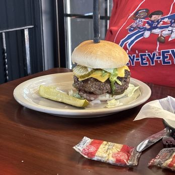 GROVERS BAR & GRILL - Updated December 2025 - 438 Photos & 469 Reviews ...