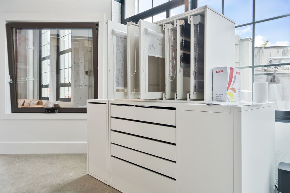 LAUREL WINDOWS - BOSTON - Request a Quote - 1 Design Center Pl, Boston ...