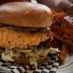 THE RIDGE RESTAURANT & BAR - Updated December 2024 - 404 N Pine St ...