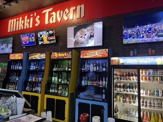MIKKI’S TAVERN - Updated January 2026 - 16 Photos - 13729 Research Blvd ...
