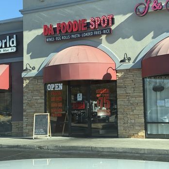 DA FOODIE SPOT - Updated December 2025 - 32 Photos & 17 Reviews - 1861 ...