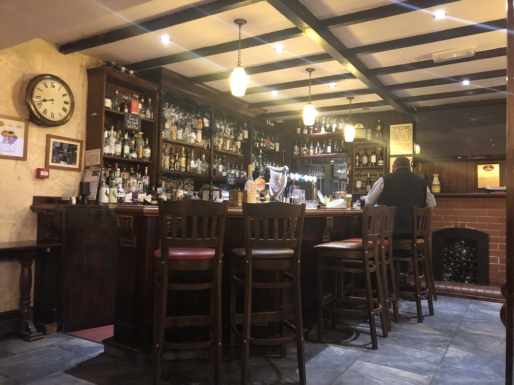 THE STRATHKINNESS TAVERN - Updated August 2025 - 4 High Road, St ...