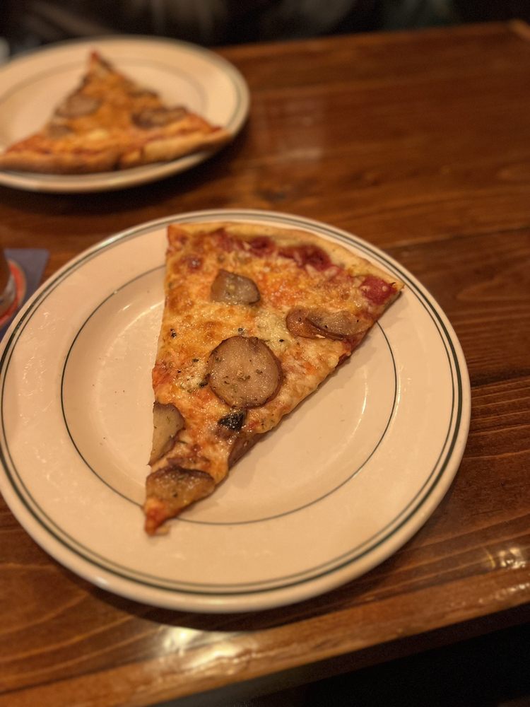 WORLD PIZZA - Updated May 2026 - 285 Photos & 302 Reviews - 672 S King ...