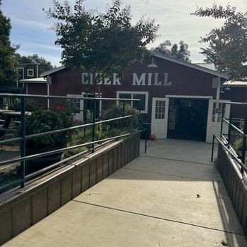 BISHOP’S PUMPKIN FARM - Updated November 2024 - 1168 Photos & 581 ...