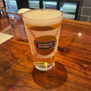 BROKEN BAT BREWING CO - Updated October 2025 - 193 Photos & 119 Reviews ...