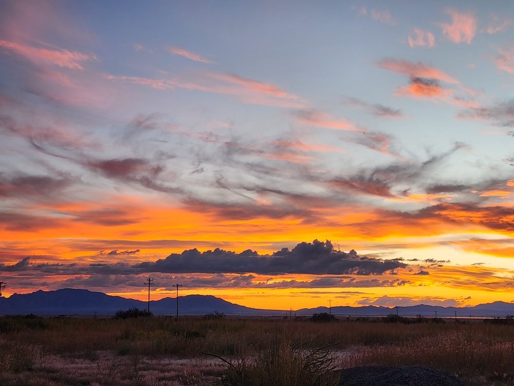 SUNIZONA LAUNDROMAT - Updated July 2025 - 13119 US-191, Pearce, Arizona ...