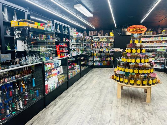 VAPE CITY - Updated July 2024 - 104 Photos - 2909 Nederland Ave ...