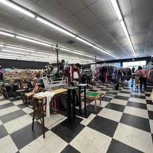 GOODWILL RETAIL STORE OF MIDDLE TENNESSEE - Updated June 2025 - 26 ...