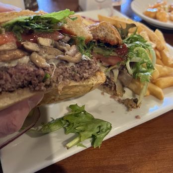 PLUMSTEADVILLE INN - Updated July 2025 - 181 Photos & 261 Reviews ...