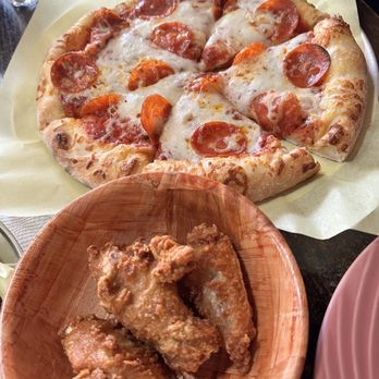 POPPY PIZZERIA - Updated July 2024 - 65 Photos & 60 Reviews - 653 W ...