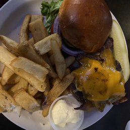 MCSHANE’S IRISH PUB- DOWNTOWN DETROIT - Updated November 2024 - 441 ...