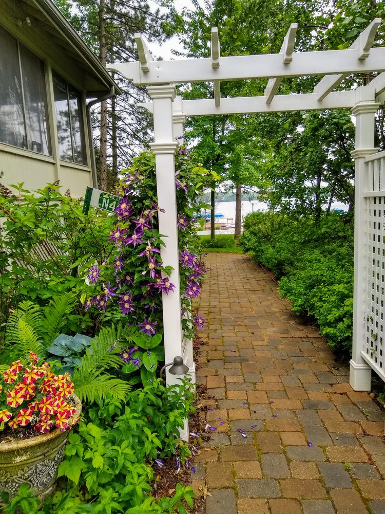 LAKE RIPLEY LODGE - Updated February 2025 - 17 Photos - N4376 Friedel ...