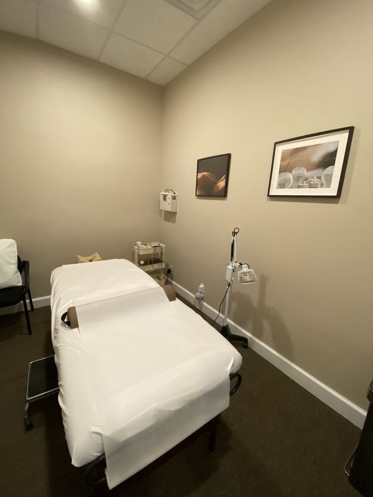 HAN ACUPUNCTURE - Updated January 2026 - 12 Photos - 136 W. Main St ...