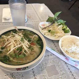 KIM HUONG - 160 Photos & 182 Reviews - 2950 Silverton Rd NE, Salem ...