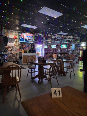 CLEDIS BURGERS & BEER - Updated December 2025 - 72 Photos & 38 Reviews ...