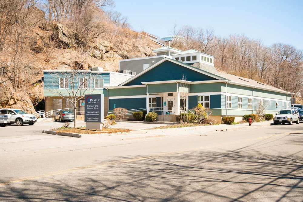 FAMILY DOCTORS - Updated January 2026 - 50 Reviews - 250 Paradise Rd ...