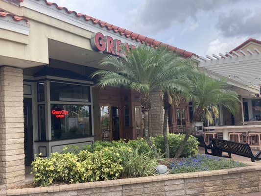 GREAT CLIPS - Updated July 2025 - 11 Photos & 35 Reviews - 7600 Dr ...