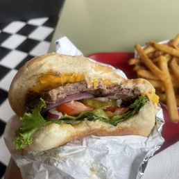 RED MILL BURGERS - Updated October 2025 - 342 Photos & 925 Reviews ...