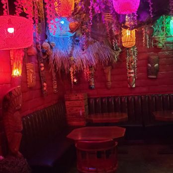 RED DWARF - Updated January 2025 - 563 Photos & 301 Reviews - 1305 ...