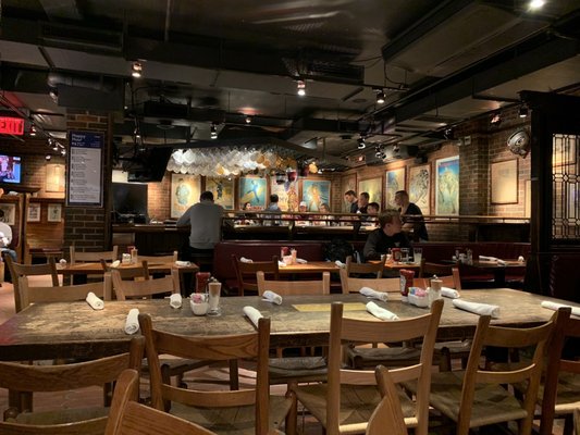 THE TOMBS - 244 Photos & 442 Reviews - 1226 36th St NW, Washington ...