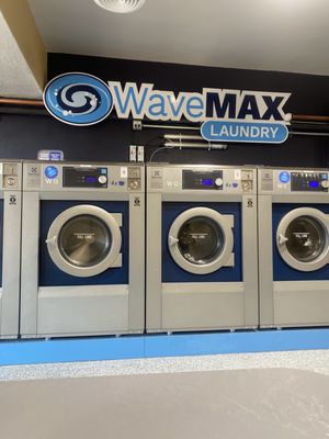 WAVEMAX LAUNDRY - Updated May 2025 - 64 Photos & 157 Reviews - 412 E ...