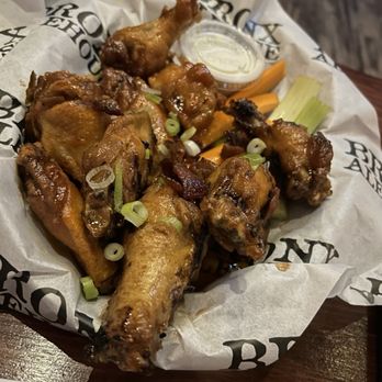 BRONX ALEHOUSE - Updated October 2025 - 971 Photos & 1058 Reviews - 216 ...