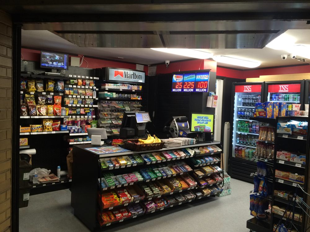 INS MARKET-BLUE LINE WASHINGTON STATION - 127 N Dearborn St, Chicago ...