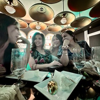 BLEND WILLIAMSBURG - Updated October 2024 - 452 Photos & 195 Reviews ...