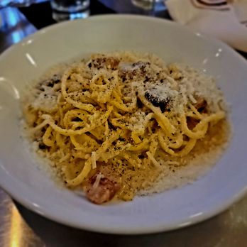 LEOGRETA - Updated July 2024 - 435 Photos & 248 Reviews - 301 W Main St ...