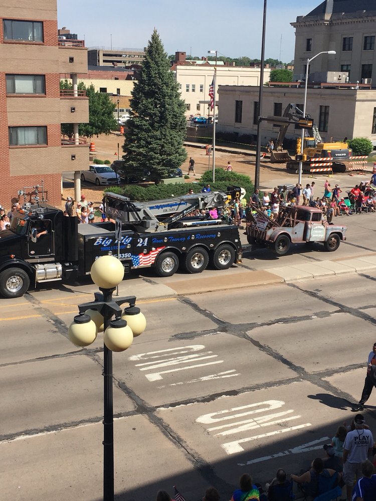 BIG RIG - Updated August 2025 - 6111 Chuck Ln, Eau Claire, Wisconsin ...