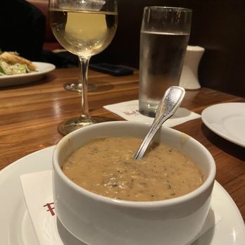 PAUL MARTIN’S AMERICAN GRILL - 2194 Photos & 1878 Reviews - 534 ...