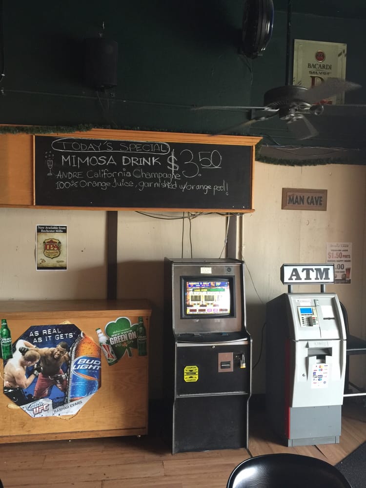 THROWBACKS SPORTS PUB - 16612 Lorain Ave, Cleveland, Ohio - Sports Bars ...