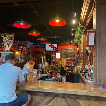 THE SHASKEEN - Updated April 2025 - 64 Photos & 136 Reviews - 909 Elm ...