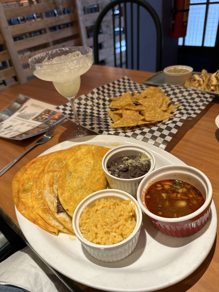 HAY CARAMBA RESTAURANT - Updated August 2025 - 61 Photos & 32 Reviews ...